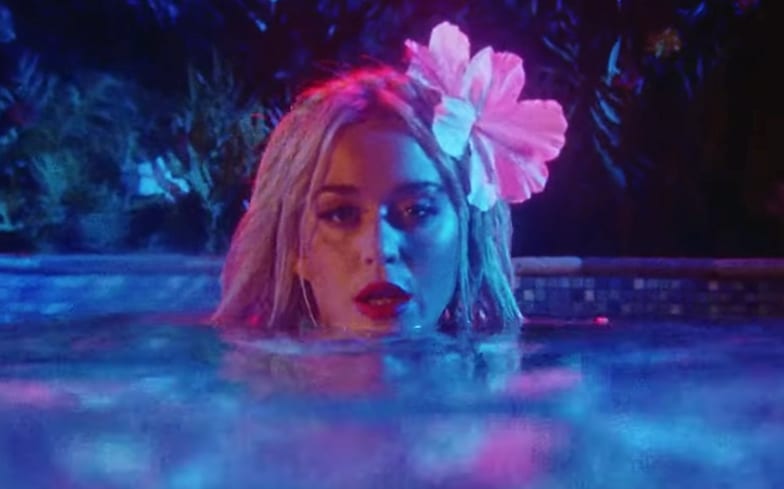 Katy Perry Delude In Classifica? Numero 4 In World ITunes Con Harleys ...